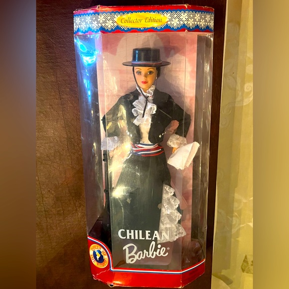 Mattel | Toys | Rare Vintage 98 Dolls Of The World Chilean Barbie ...